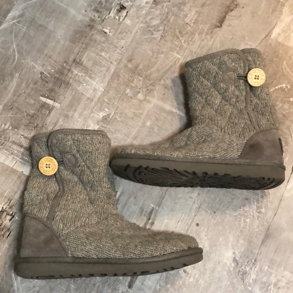 Shoes | Pre Loved Grey Knit Uggs Very Rare Warm And Cozy | Poshmark